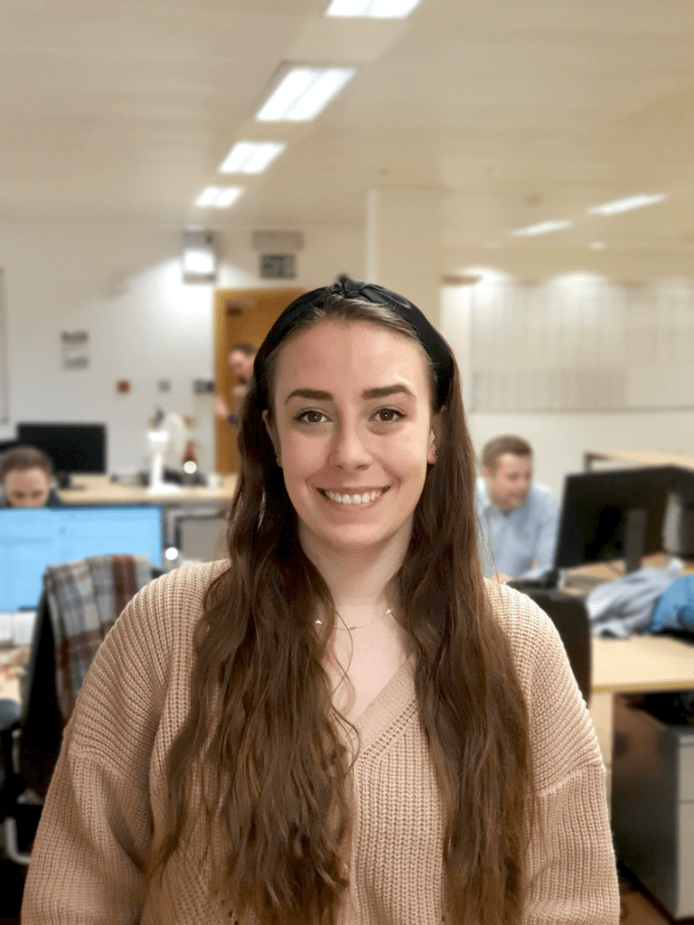 Romany Colligon - Maclean Moore B.V.